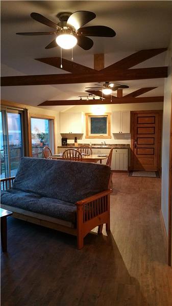 Queens Bay Hideaway Lakefront - Nelson Cottage Rental | PL-20872 ...
