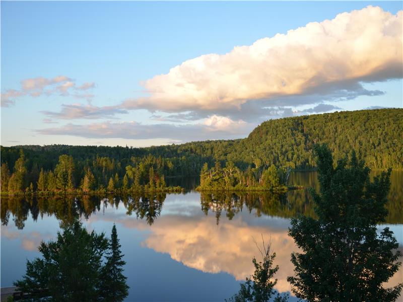 Lac Croche Canadian Log Cabin (40 - La Minerve Cottage Rental | GL ...