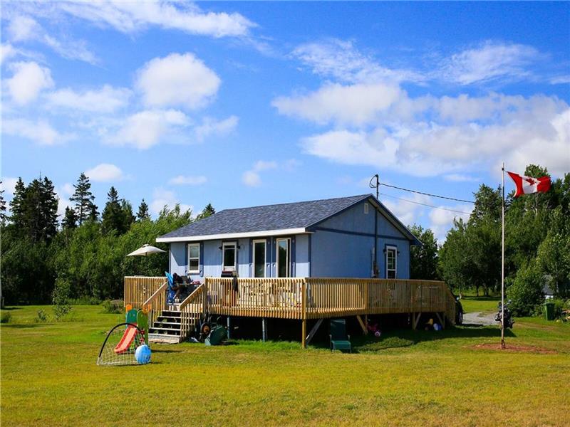 Private Oceanfront Cottage with 200 - Port Howe Cottage Rental | GL ...