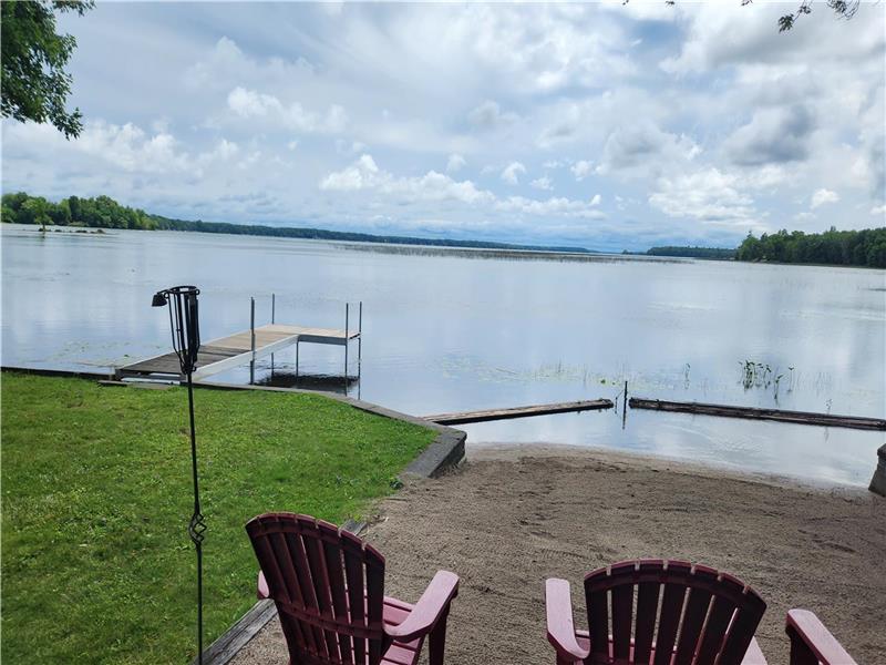Shoreview Cottage Waterfront - Orillia Cottage Rental | DI-24269 ...
