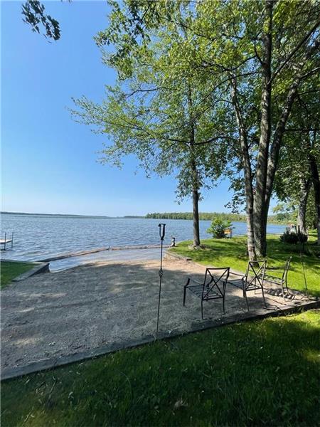 Shoreview Cottage Waterfront - Orillia Cottage Rental | DI-24269 ...