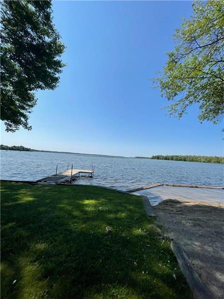 Shoreview Cottage Waterfront - Orillia Cottage Rental | DI-24269 ...