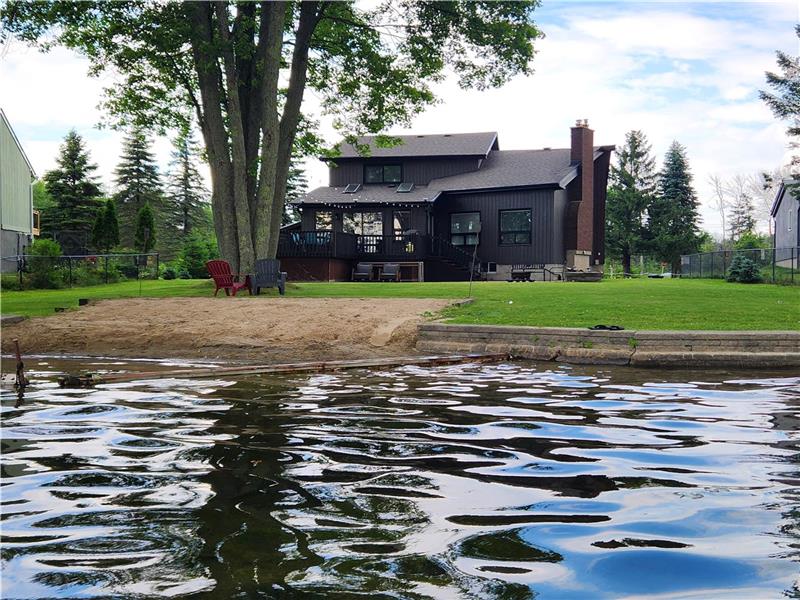 Shoreview Cottage Waterfront - Orillia Cottage Rental | DI-24269 ...