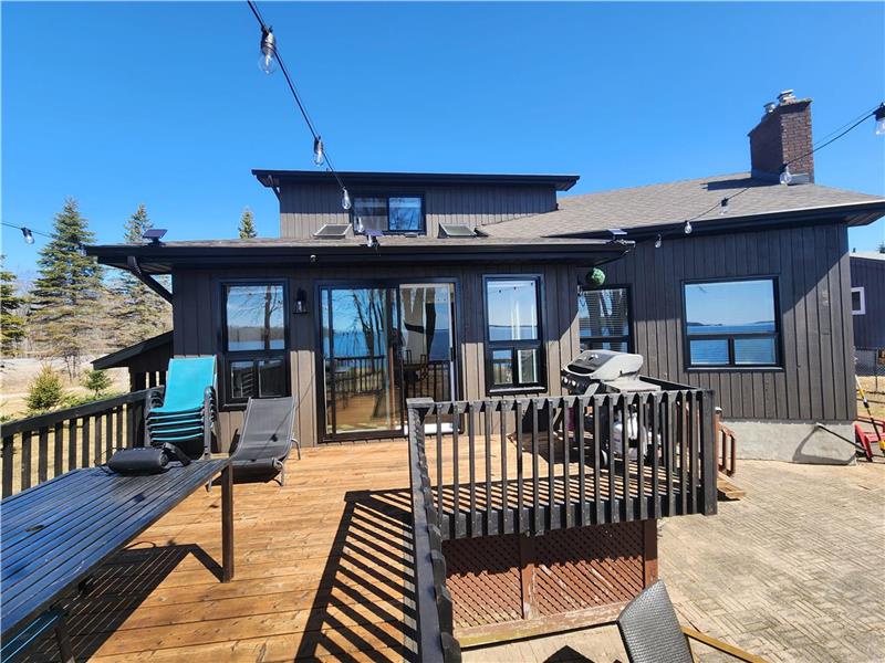 Shoreview Cottage Waterfront - Orillia Cottage Rental | DI-24269 ...