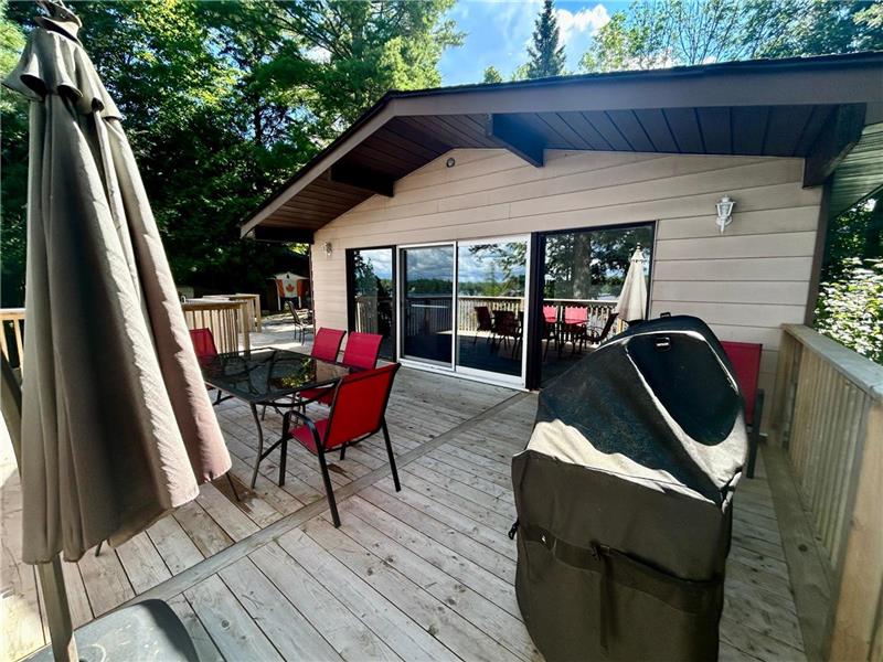Beautiful Crystal Lake Waterfront - Kinmount Cottage Rental | PL-24337 ...