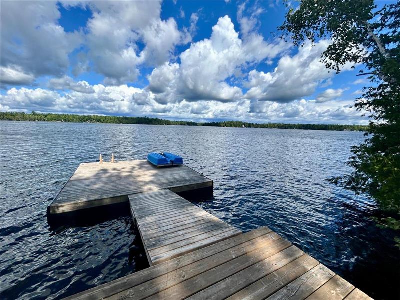 Beautiful Crystal Lake Waterfront - Kinmount Cottage Rental | PL-24337 ...