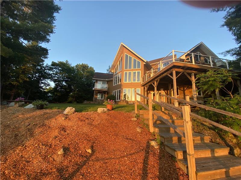 Calabogie Lake - Large Upscale Home - Calabogie Cottage Rental | DI ...