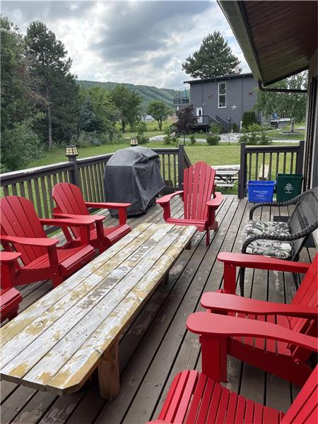 Rustic Spanish Chalet inthe Heart - The Blue Mountains Cottage Rental ...