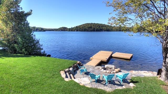 Paudash Lake - Casa del Lago with a - Bancroft Cottage Rental | GL ...