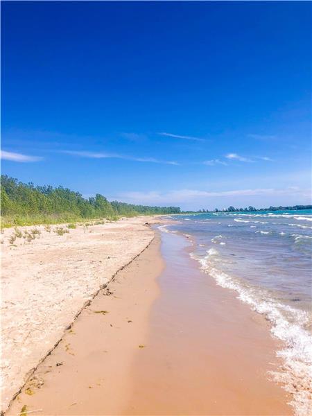 Water's Edge: Your Staycation - Carrying Place Cottage Rental | GL ...