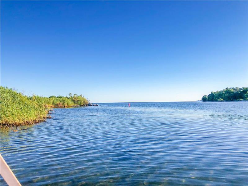 Water's Edge: Your Staycation - Carrying Place Cottage Rental | GL ...