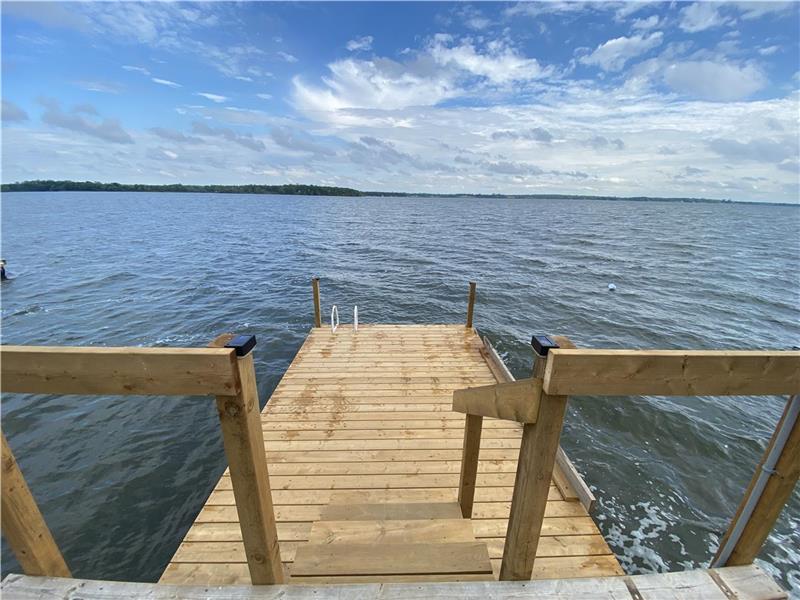 Hay Bay Getaways Cottage - Napanee Cottage Rental | PL-28613 ...