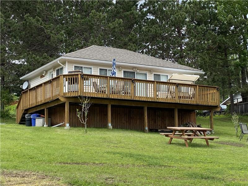 Raccoon Rest, Madawaska - Griffith Cottage Rental | PL-30459 ...