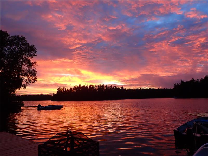 The Lake House - Kinmount Cottage Rental | GL-30776 | CottagesInCanada