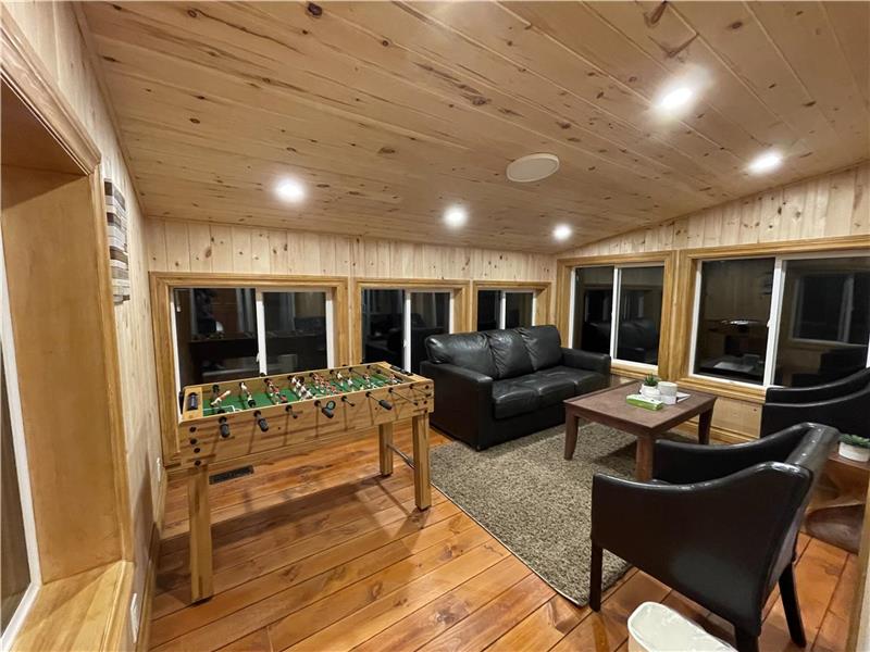 Calabogie Pearl - The Lakeside - Calabogie Cottage Rental | DI-30909 ...