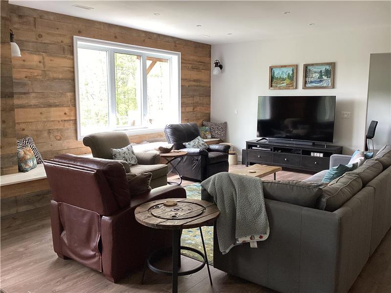 Serene, Private and Spacious - Calabogie Cottage Rental | DI-32920 ...