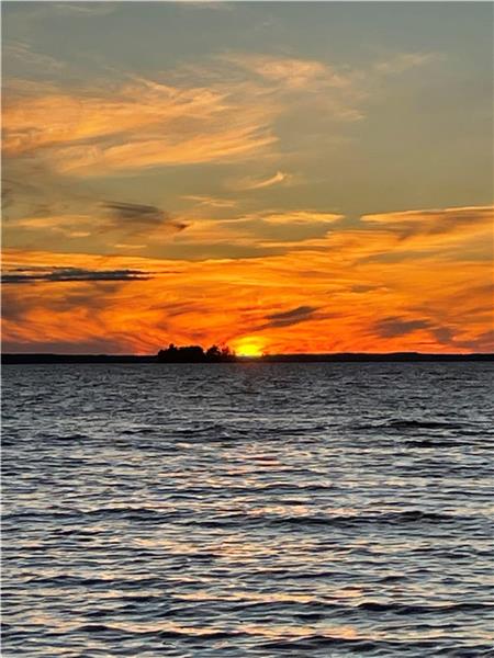 The Lakehouse Executive/Family - Callander Cottage Rental | PL-33274 ...