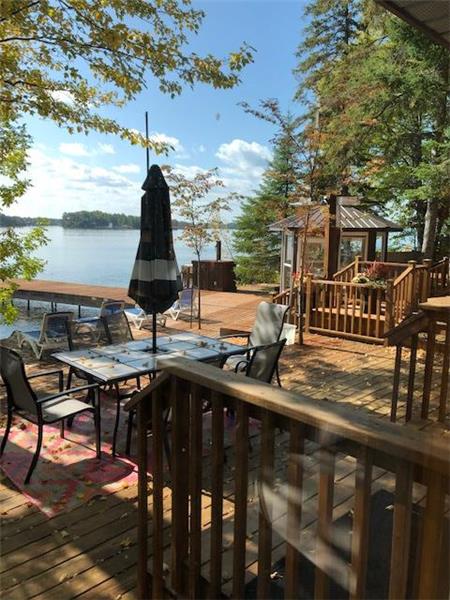 The Lakehouse Executive/Family - Callander Cottage Rental | PL-33274 ...