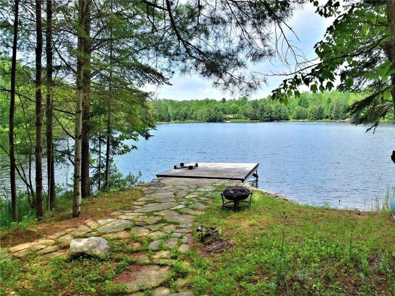 Loon Point, Tamarack Lake, - Gooderham Cottage Rental | PL-33574 ...
