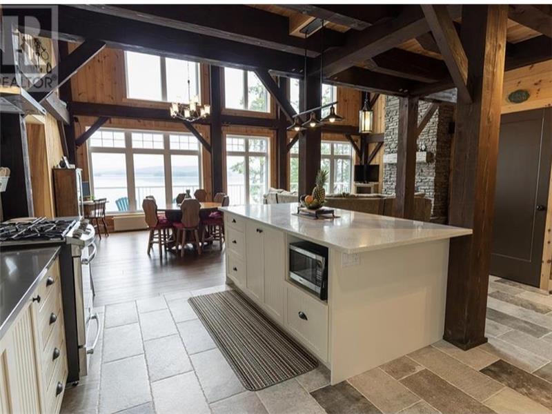 Round Lake Cottage - Round Lake Centre Cottage Rental | PL-34089 ...