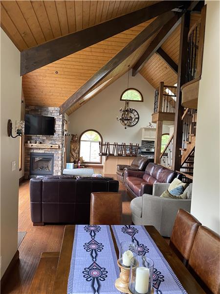 "BAY VIEW COTTAGE" on WADSWORTH - Barrys Bay Cottage Rental | DI-35235 ...