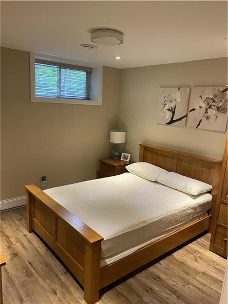 "BAY VIEW COTTAGE" on WADSWORTH - Barrys Bay Cottage Rental | DI-35235 ...