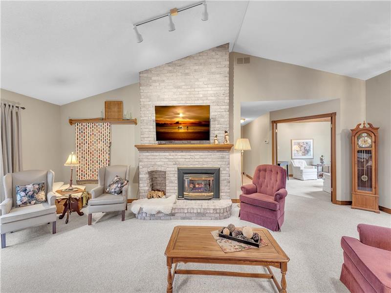 Triple Pines Cottage:Southcott - Grand Bend Cottage Rental | DI-35401 ...