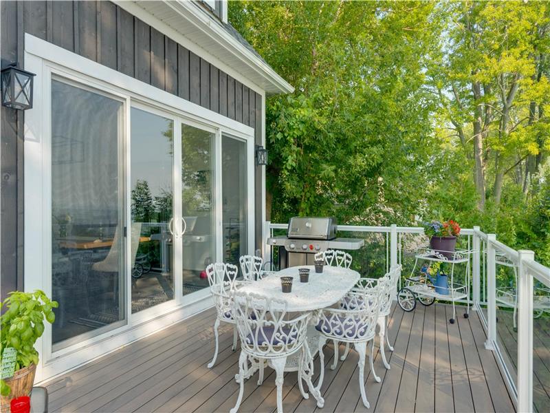 Entire Luxurious Lakehouse Great - Innisfil Cottage Rental | DI-36168 ...