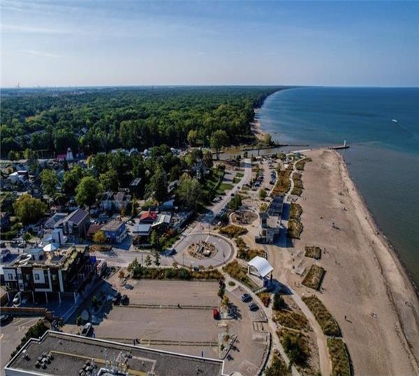 The Grey Beach House!! In the heart - Grand Bend Cottage Rental | PL ...