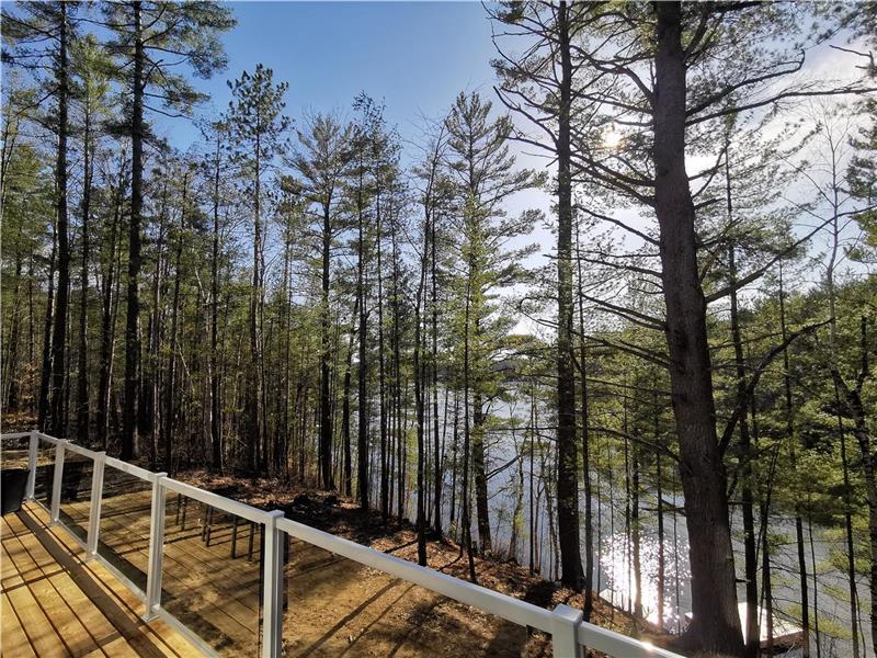 Luxurious Lake Front Cottage - - Kazabazua / Danford Lake Cottage ...