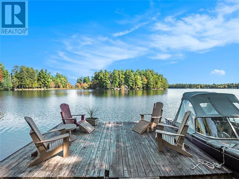 Lakefront Cottage in Tay Valley - Perth Cottage Rental | DI-36632 ...