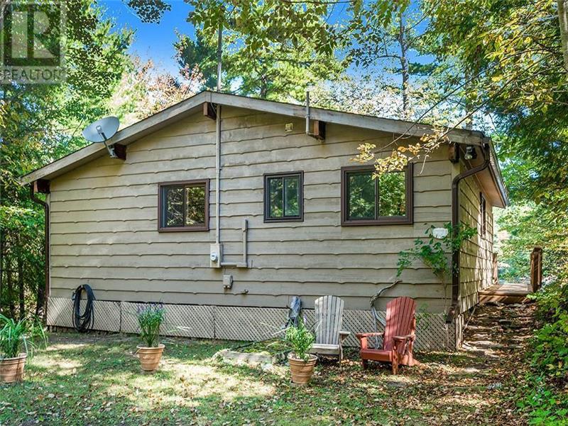 Lakefront Cottage in Tay Valley - Perth Cottage Rental | DI-36632 ...