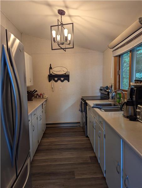 Lakefront Cottage in Tay Valley - Perth Cottage Rental | DI-36632 ...