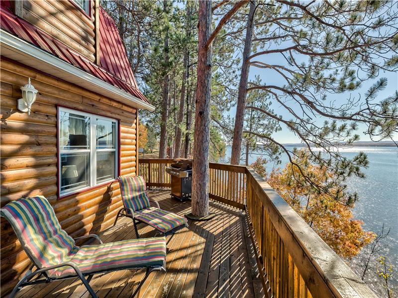 Lakefront Cottage w/ Swimming Pool, - Golden Lake Cottage Rental | PL ...