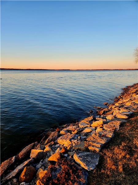 Hay Bay Lakehouse - 80' private - Napanee Cottage Rental | PL-36713 ...