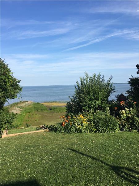 Cotes Du Rowan - Port Rowan Cottage Rental | DI-36752 | CottagesInCanada