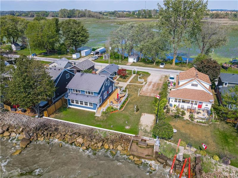 Lake Erie Retreat: Embrace Every - Harrow Cottage Rental | PL-36916 ...