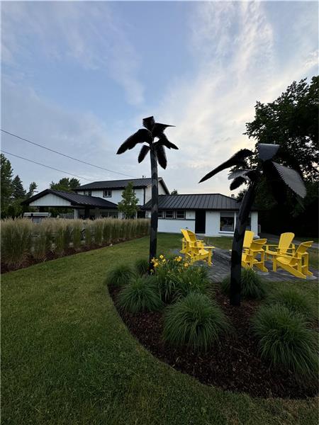 Steps to Paradise at Port Franks - Port Franks Cottage Rental | GL ...