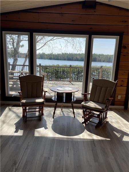 ALL-SEASON WATERFRONT COTTAGE, - Ottawa Cottage Rental | GL-37262 ...