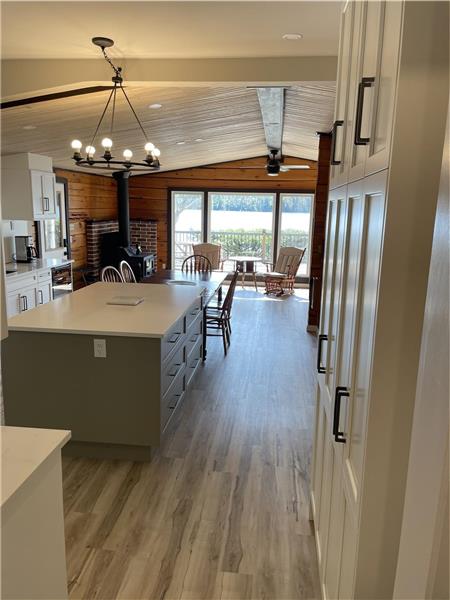 ALL-SEASON WATERFRONT COTTAGE, - Ottawa Cottage Rental | GL-37262 ...