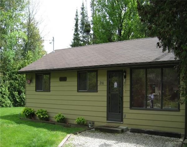 A Cozy Cottage on Cole - Southampton Cottage Rental | GL-37756 ...