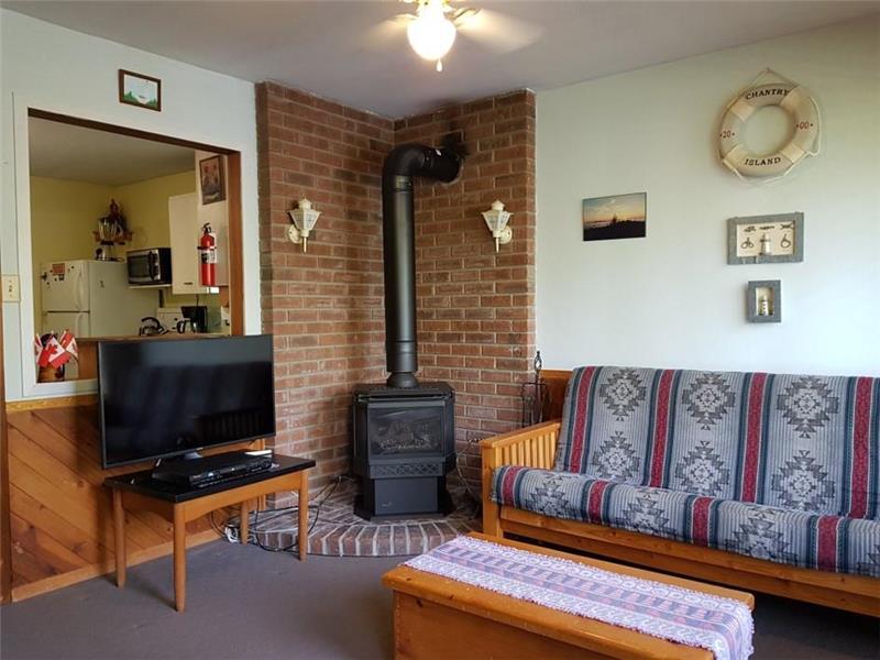 A Cozy Cottage on Cole - Southampton Cottage Rental | GL-37756 ...