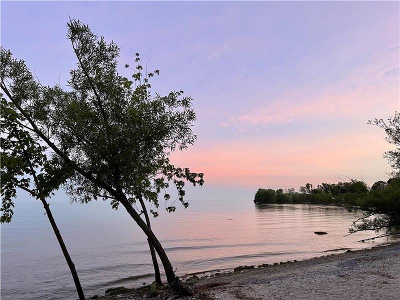 BOTL House - 4 Season Beach - Chalet à louer Amherst Island | GL-37855 ...