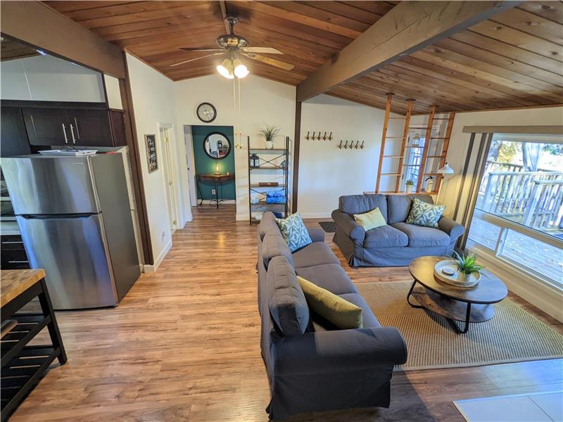 Riverfront Retreat - Large - Fenelon Falls Cottage Rental | PL-37972 ...