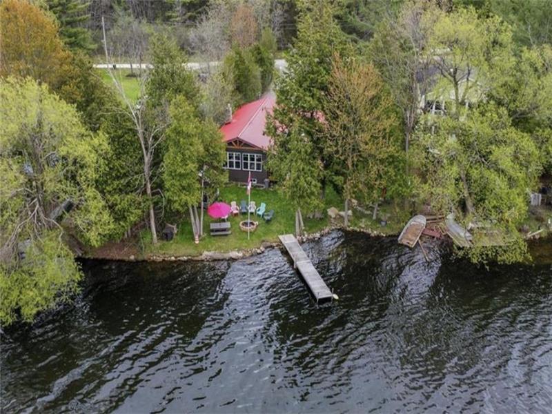 Cottage waterfront on Graham lake - Mallorytown Cottage Rental | DI ...