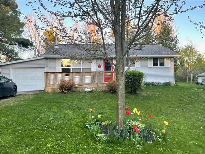 CASA LA SIESTA IN LURGAN BEACH- - Kincardine Cottage Rental | PL-38237 ...