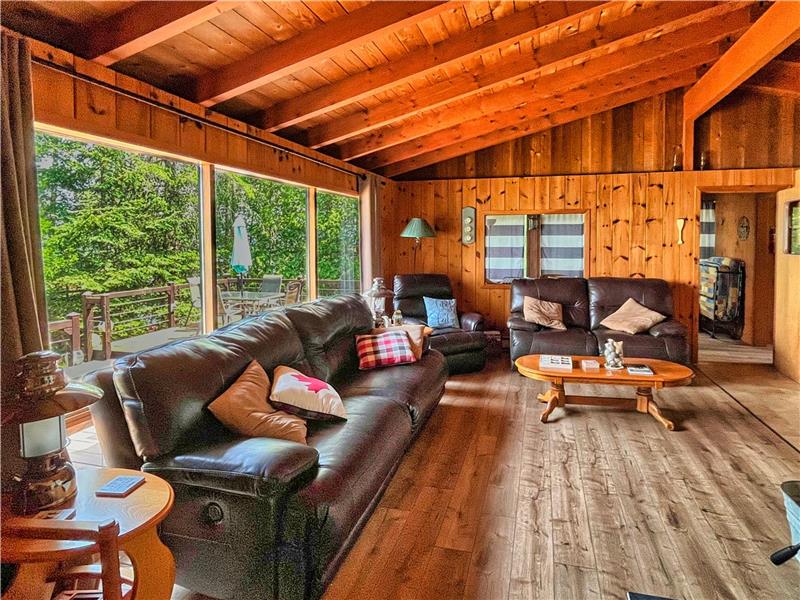 Pristine waterfront cottage on - Restoule Cottage Rental | PL-38424 ...