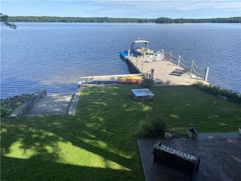 Sunset Waters Edge - Tichborne Cottage Rental | GL-38544 | CottagesInCanada