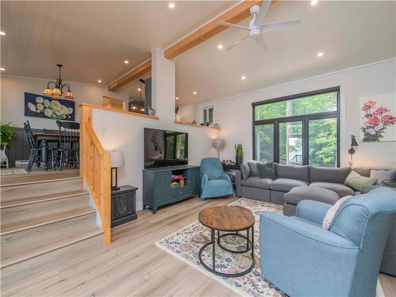 Lake House on Christie - Perth Cottage Rental | GL-38737 | CottagesInCanada