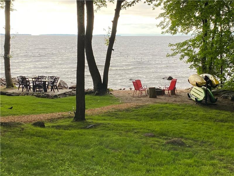 Waltonian Lake House Retreat - - Callander Cottage Rental | GL-39124 ...
